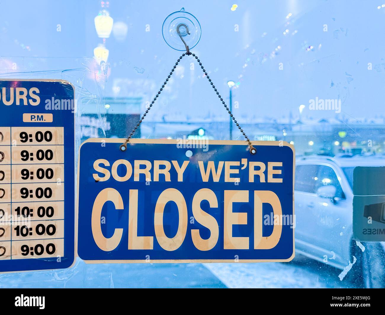 Sorry closed sign hi-res stock photography and images - Alamy