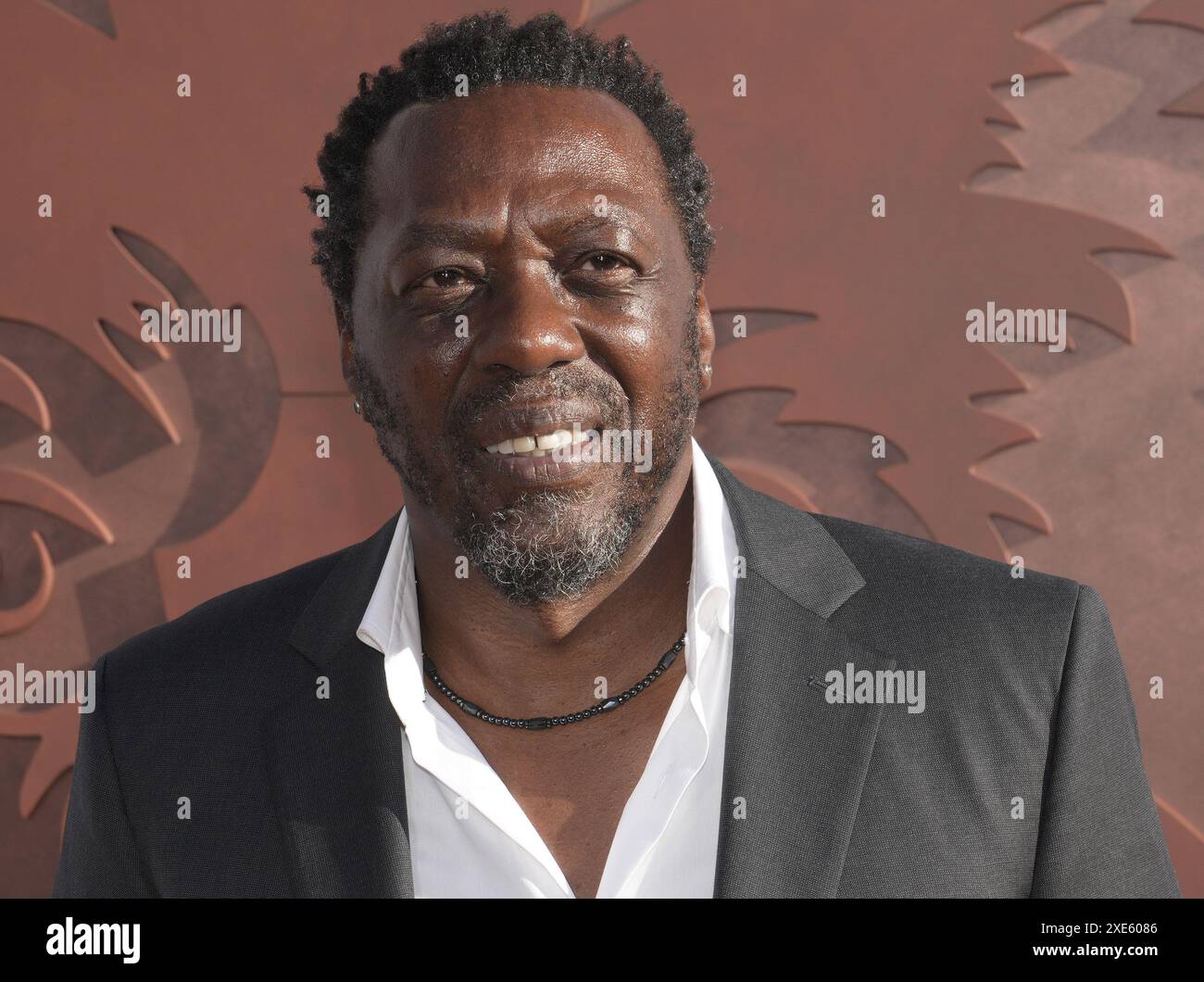 Edwin Lee Gibson arrives at the FX's THE BEAR Season 3 Los Angeles ...