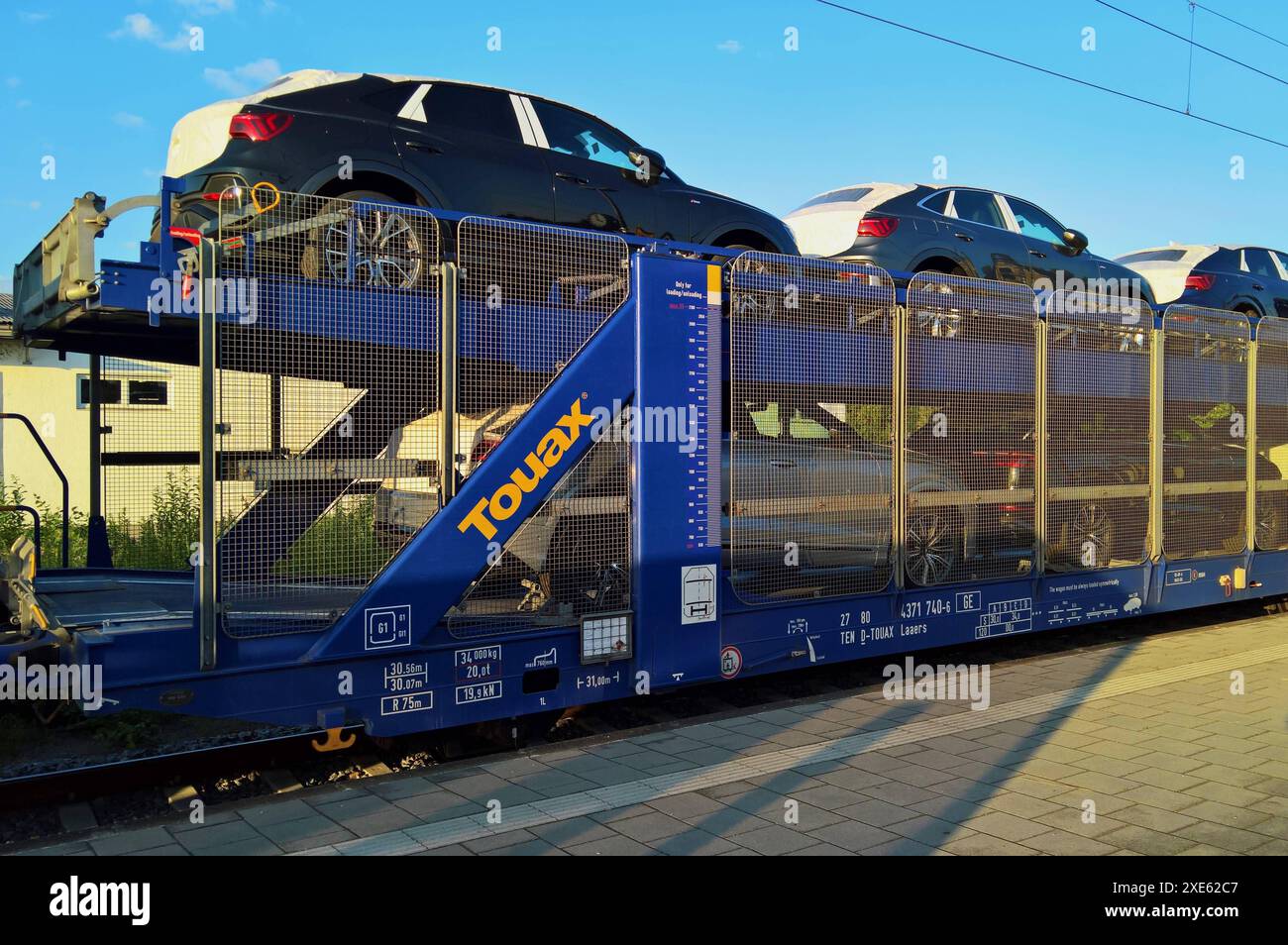 Schienentransport hi-res stock photography and images - Alamy