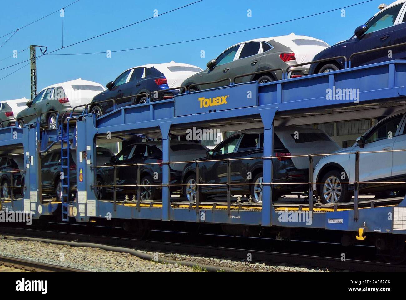 Touax Rail Limited, Zug bzw Bahn - Schienentransport von Audi-Neuwagen ...