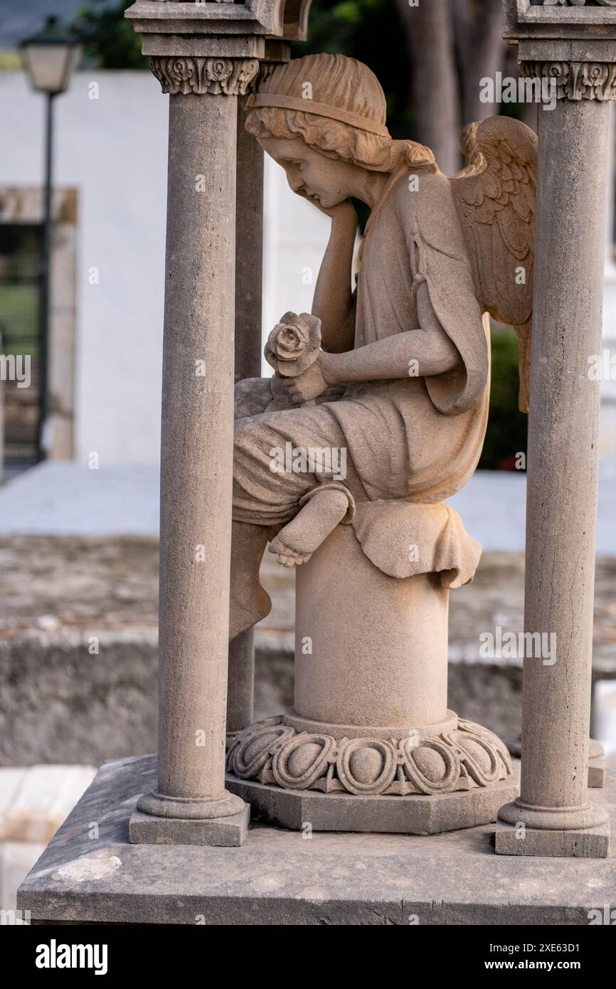 Edicule with thinking angel in memory of Gabriel Bordoy Stock Photo - Alamy
