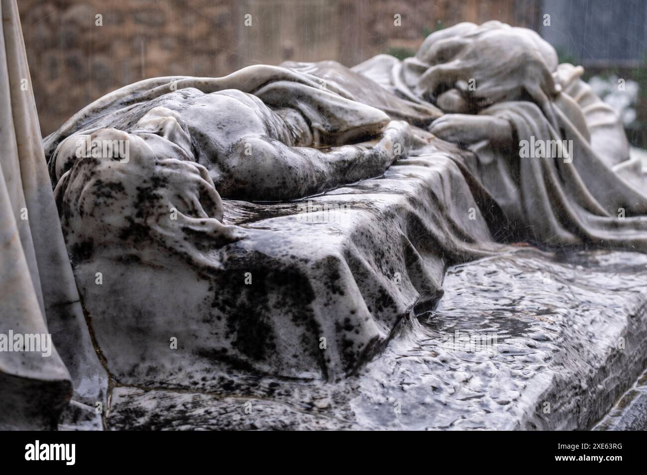 Mary Magdalene weeping for the body of Christ Stock Photo - Alamy