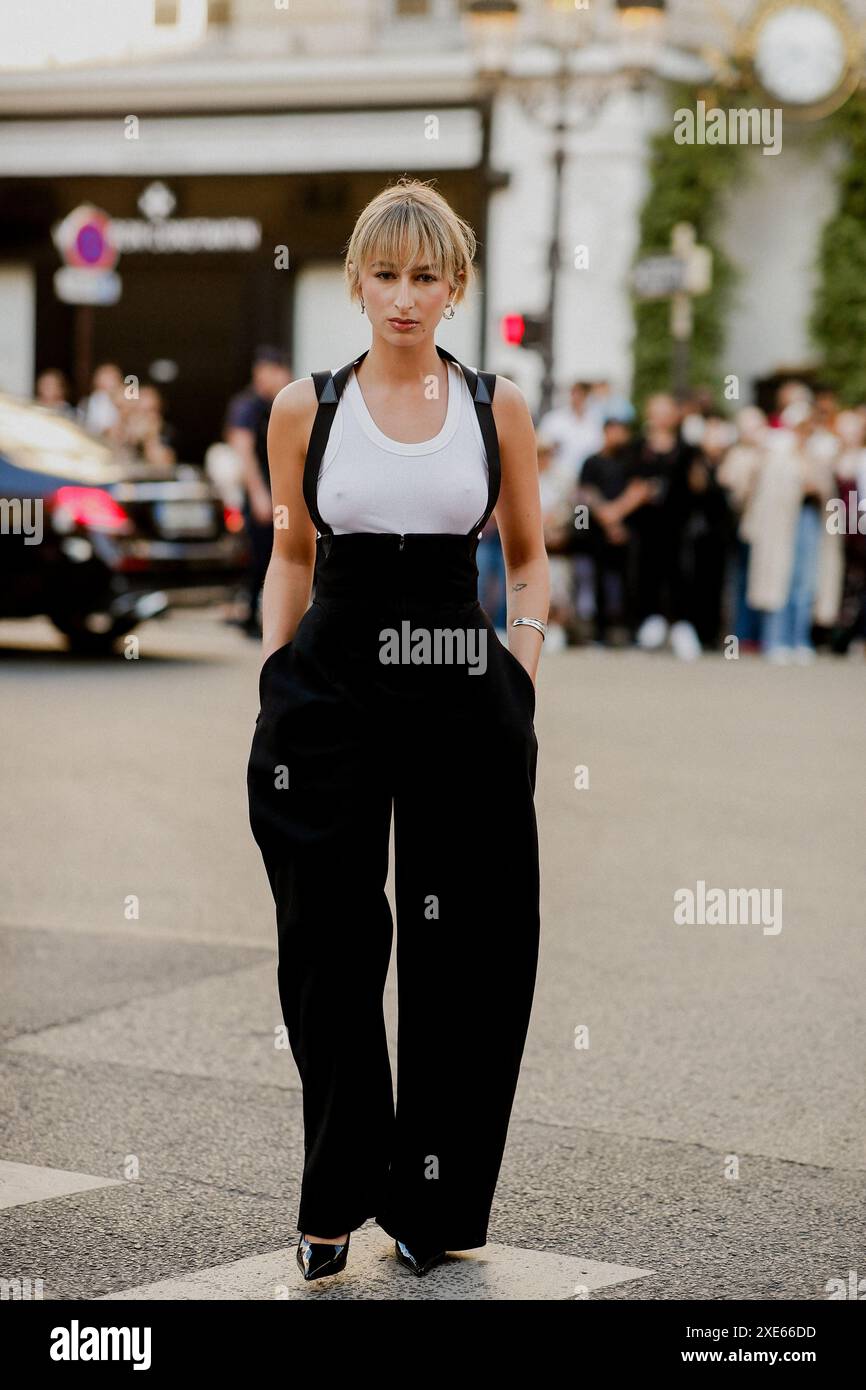 Poopi hi-res stock photography and images - Alamy