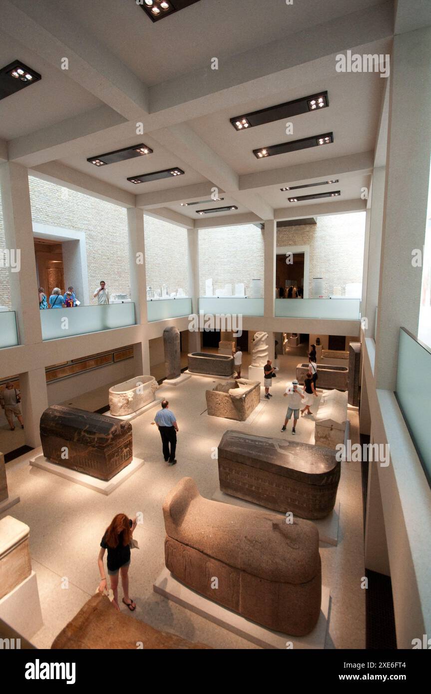 Neus museum hi-res stock photography and images - Alamy