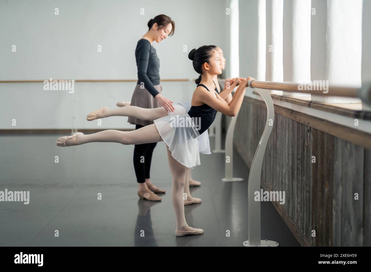 Children presentation ballet hi-res stock photography and images - Alamy