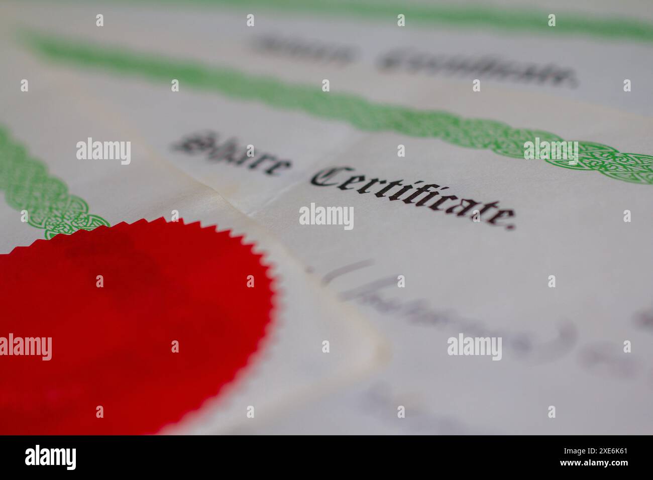 Paper certificates hi-res stock photography and images - Alamy