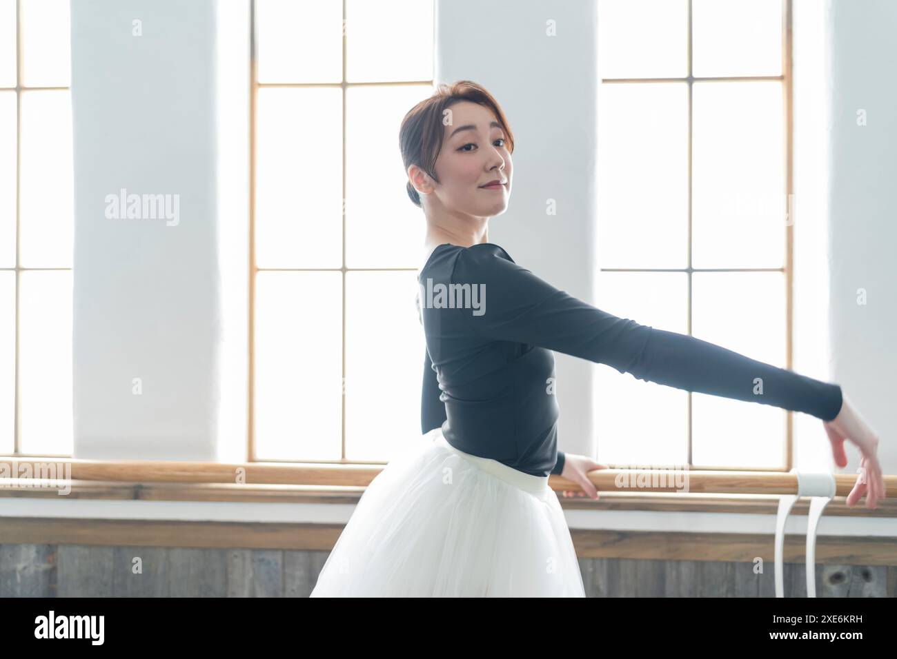 Ballet class, instructor Stock Photo - Alamy