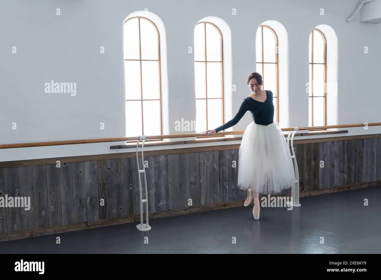 Ballet class, instructor Stock Photo - Alamy