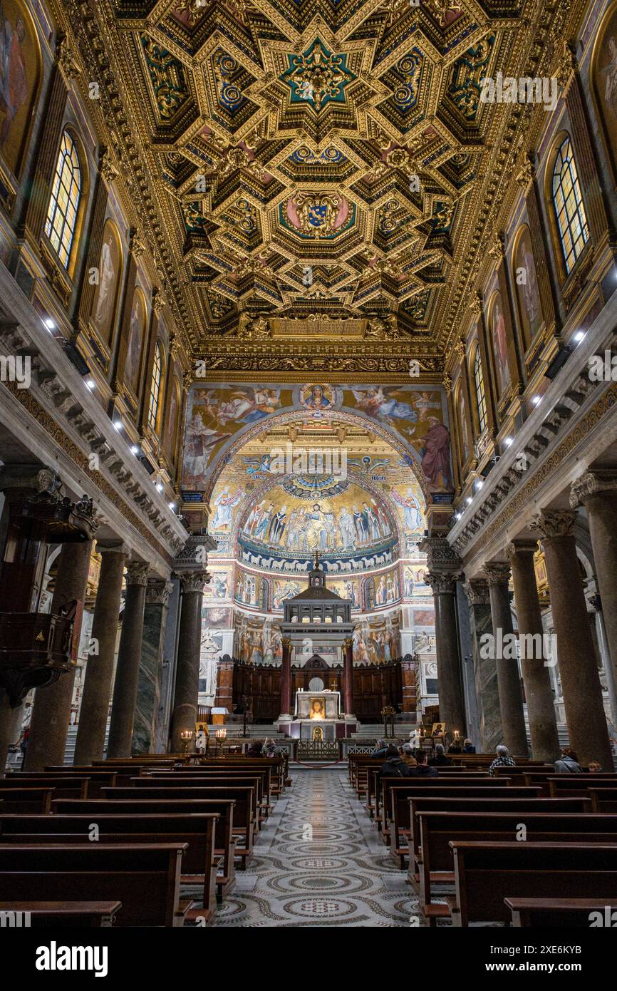 Byzantine ceiling mosaic hi-res stock photography and images - Alamy