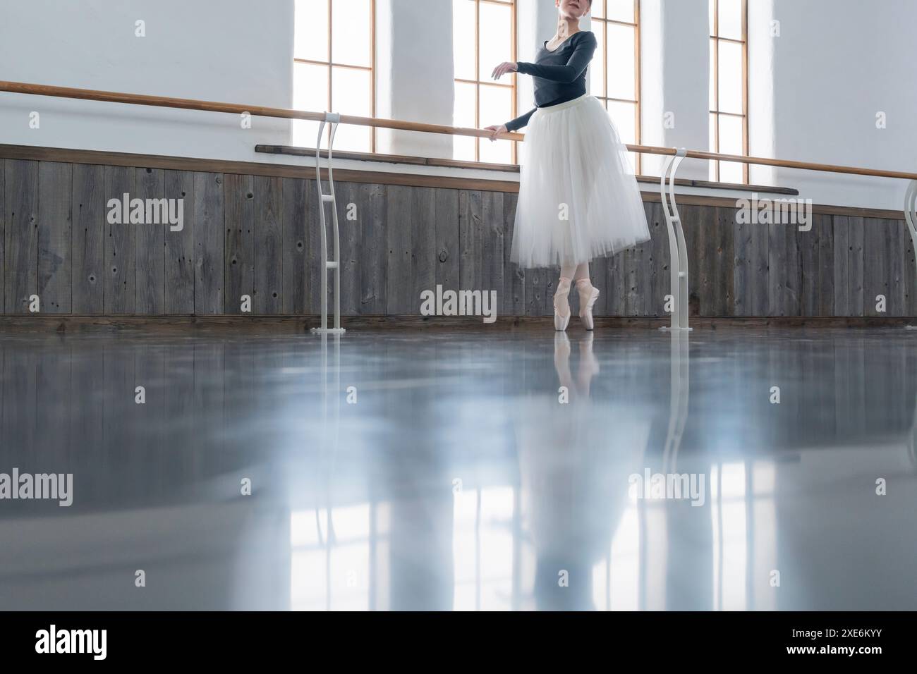 Ballet class, instructor Stock Photo - Alamy