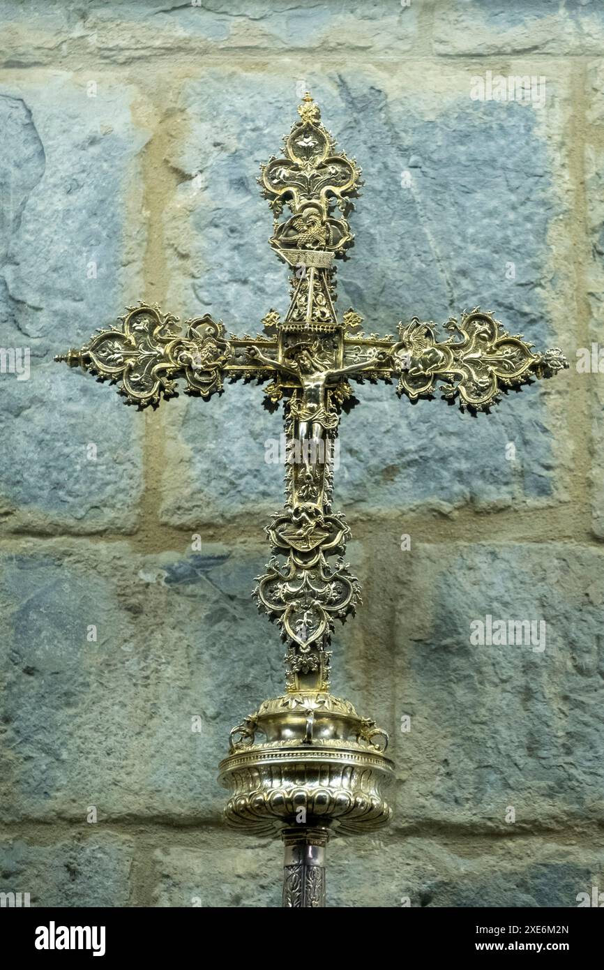 Processional cross hi-res stock photography and images - Alamy