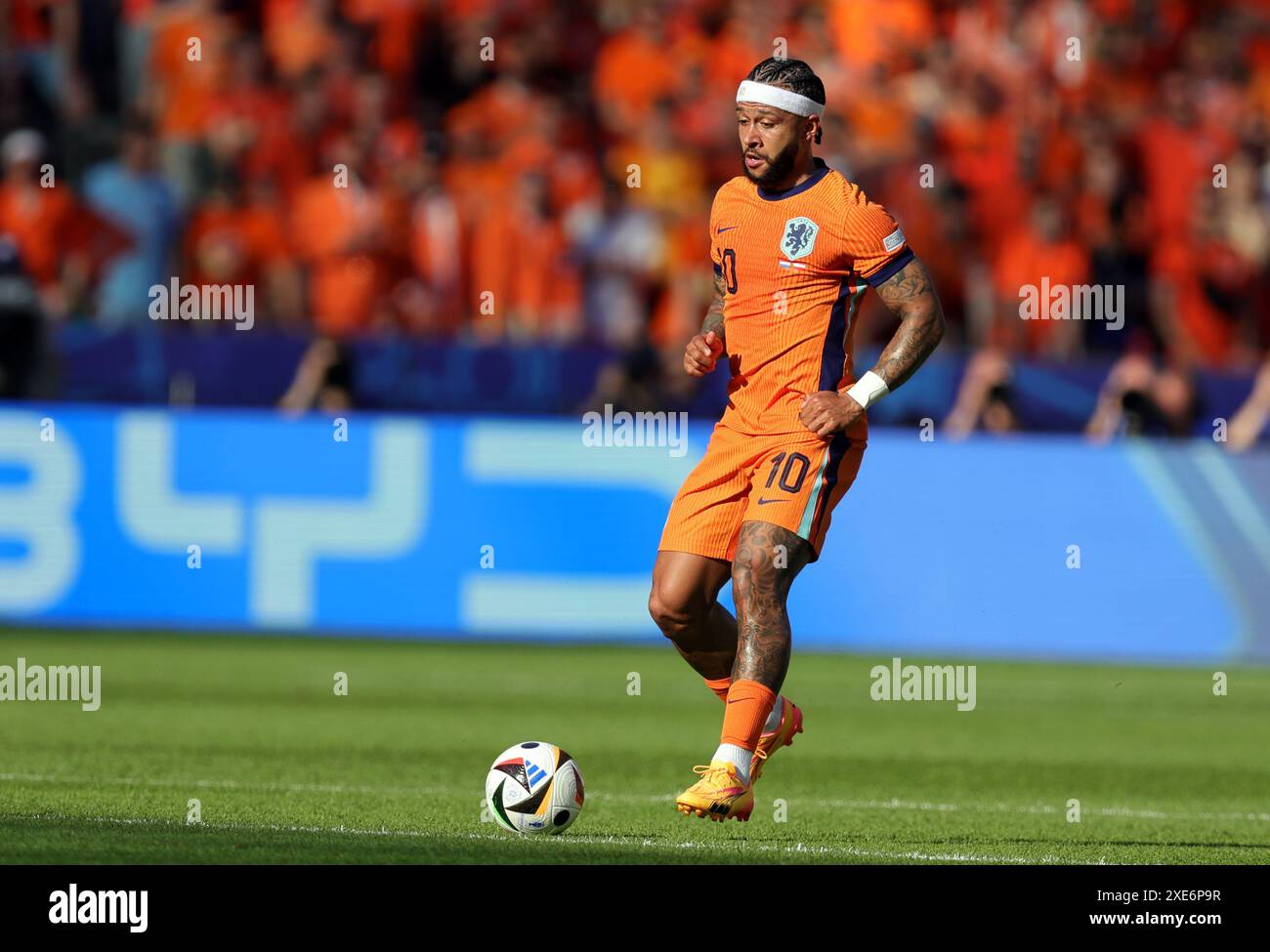 BERLIN, GERMANY - JUNE 25: Memphis Depay of Netherlands during the UEFA ...