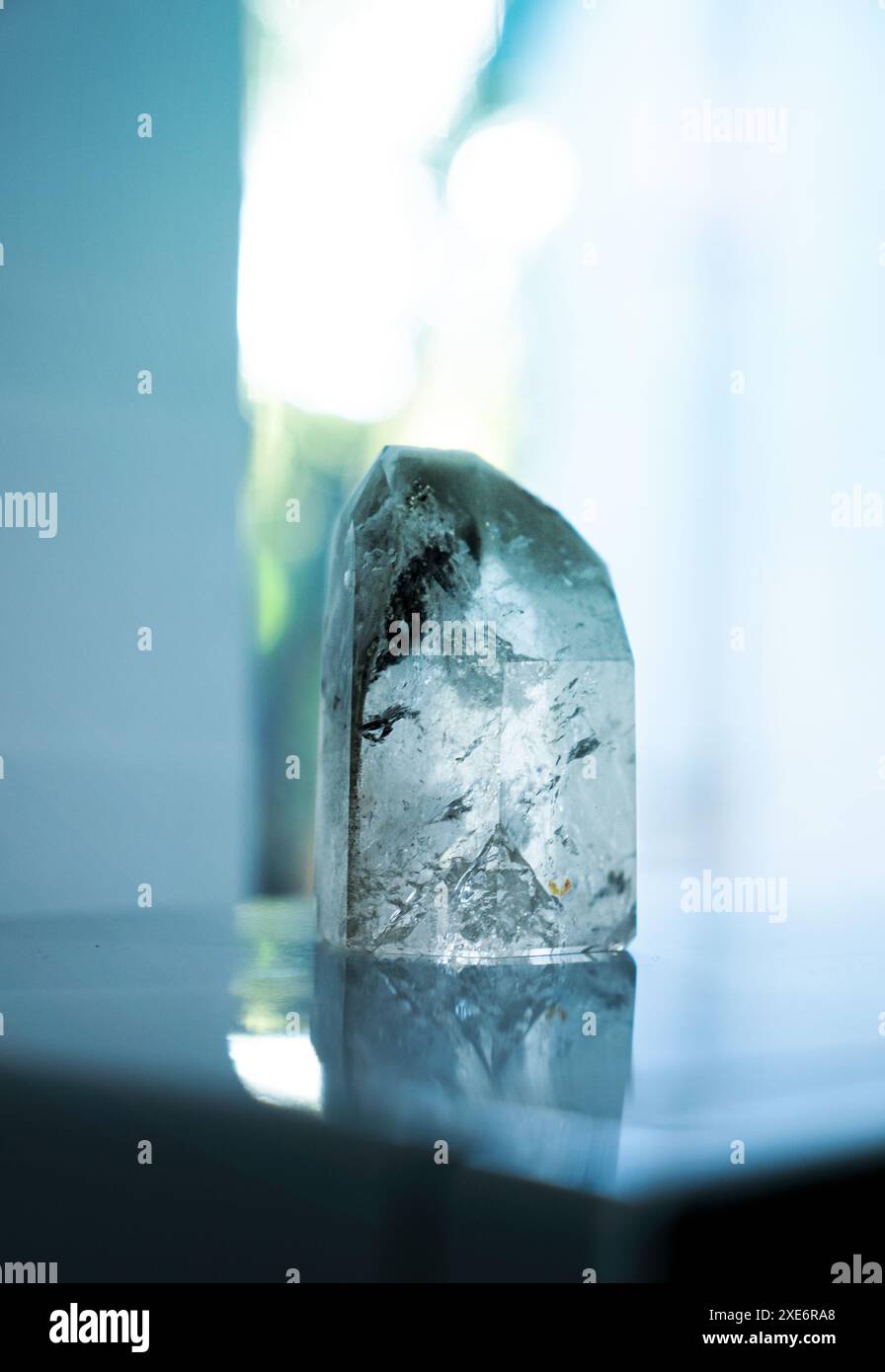 Crystal natural hi-res stock photography and images - Alamy