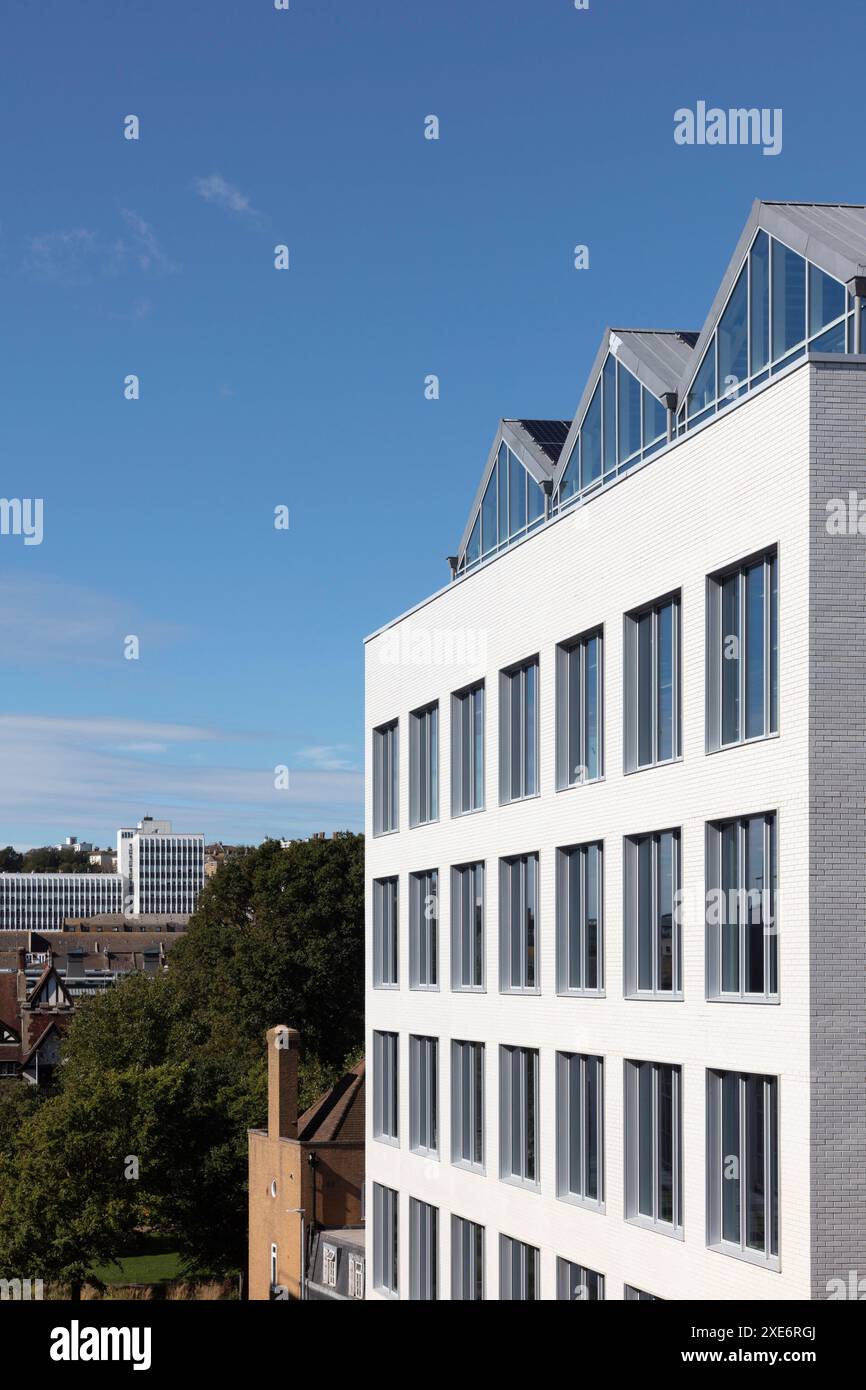 Top floors of the office block, including the roof top balcony. Circus ...