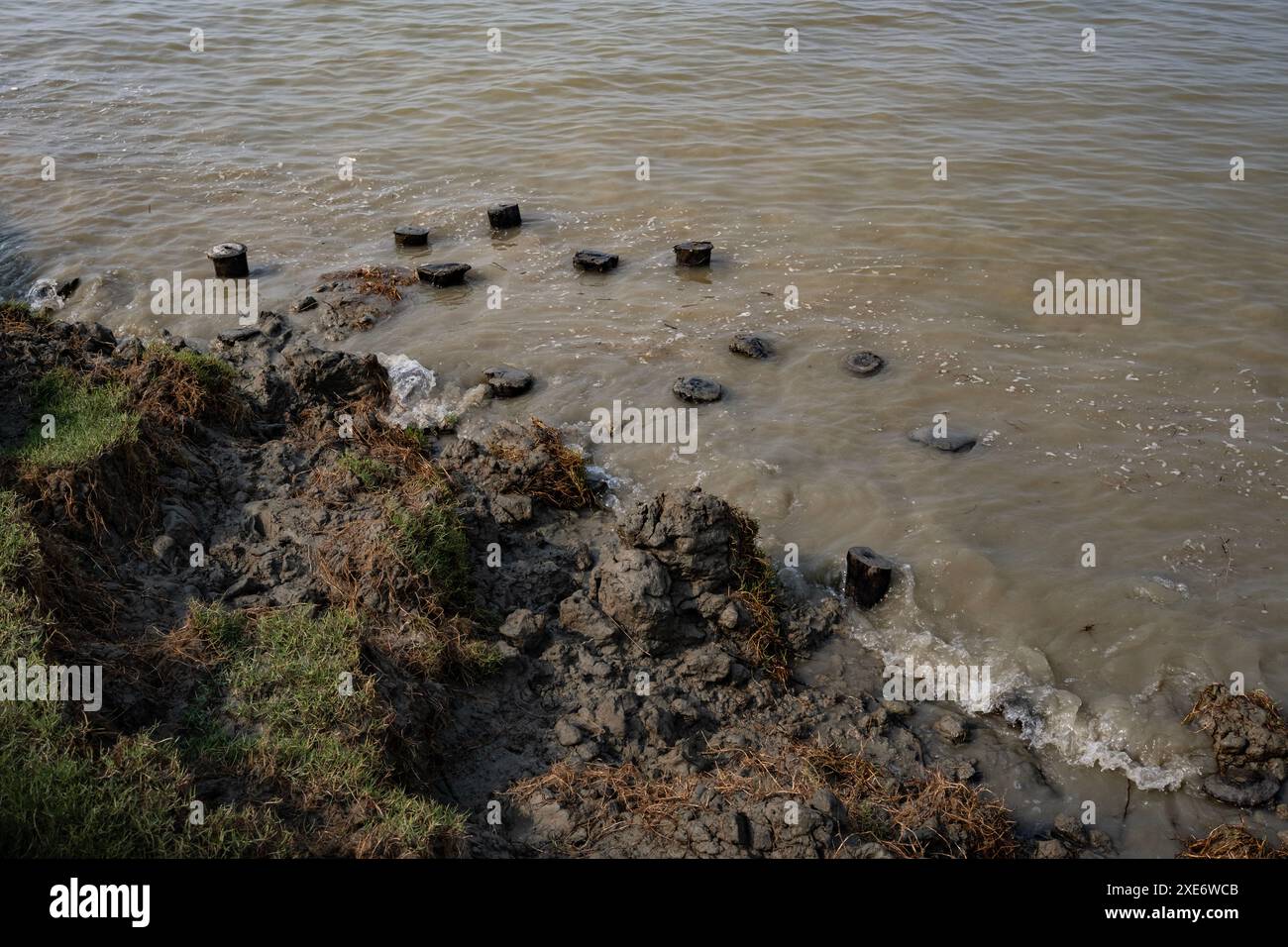 Lifestyle of fisherman at one of the fastest sinking island of ...
