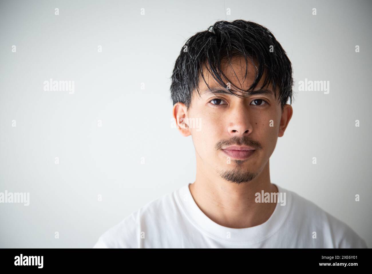Portrait of a man in his 30s Stock Photo - Alamy
