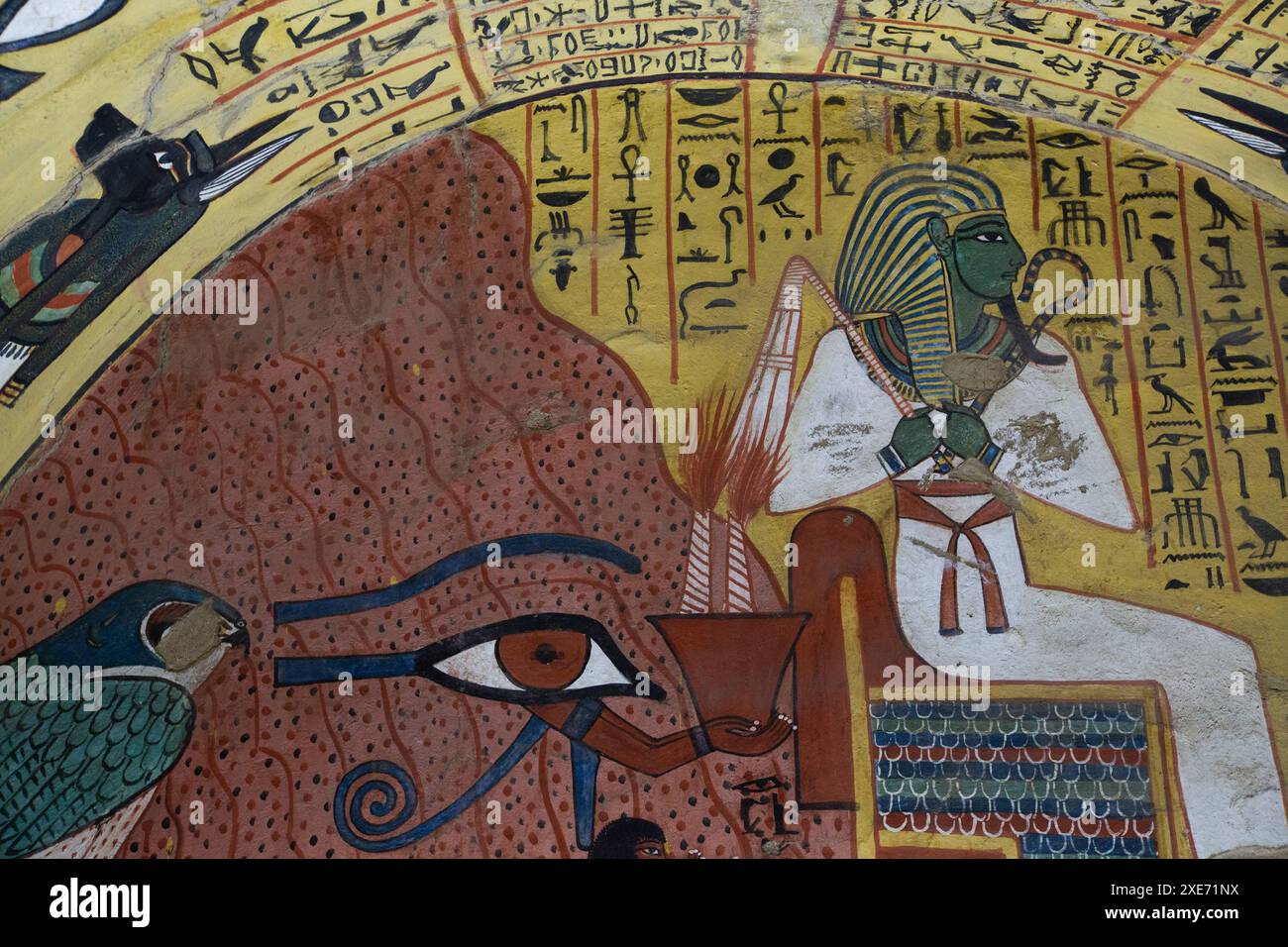 Eye of God Horus with Pharaoh at far end, Tomb of Pashedu, TT3, Deir el ...