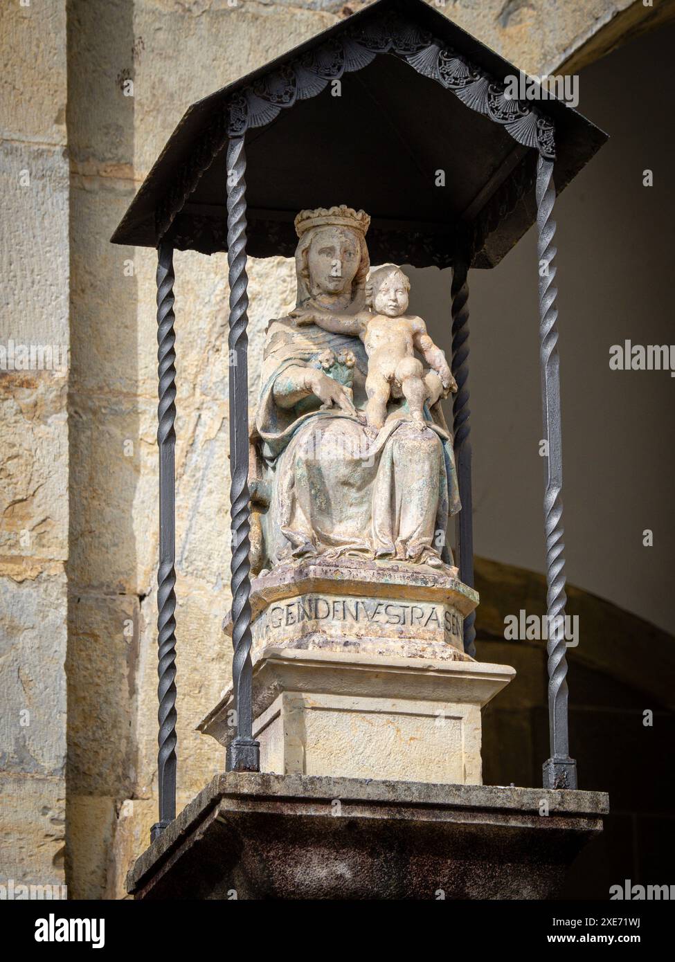 Renaissance Marian representation Stock Photo - Alamy