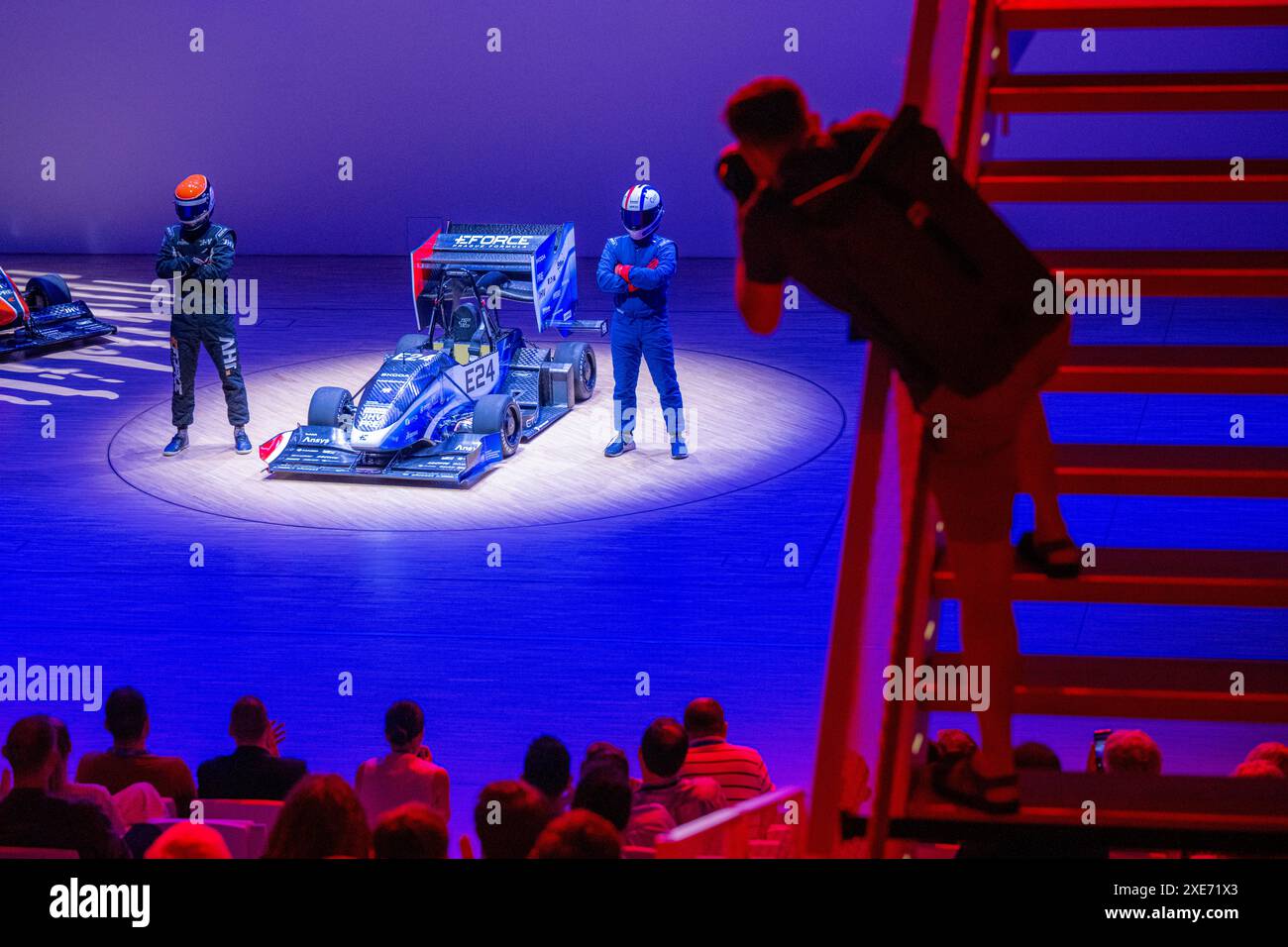 Presentation of the new electric formula CTU24, created by students of ...