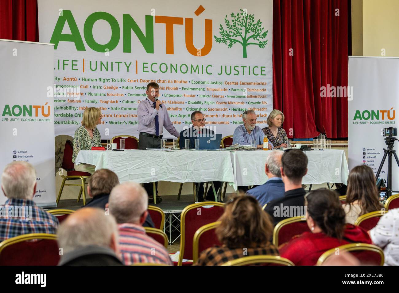 Irish political party Aontú hold a 'Meet the Candidate' evening in ...
