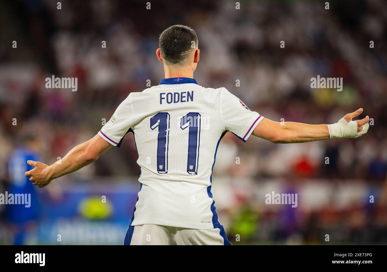 Cologne, Germany. 25th Jun 2024. Phil Foden (ENG) Slovenia - England ...