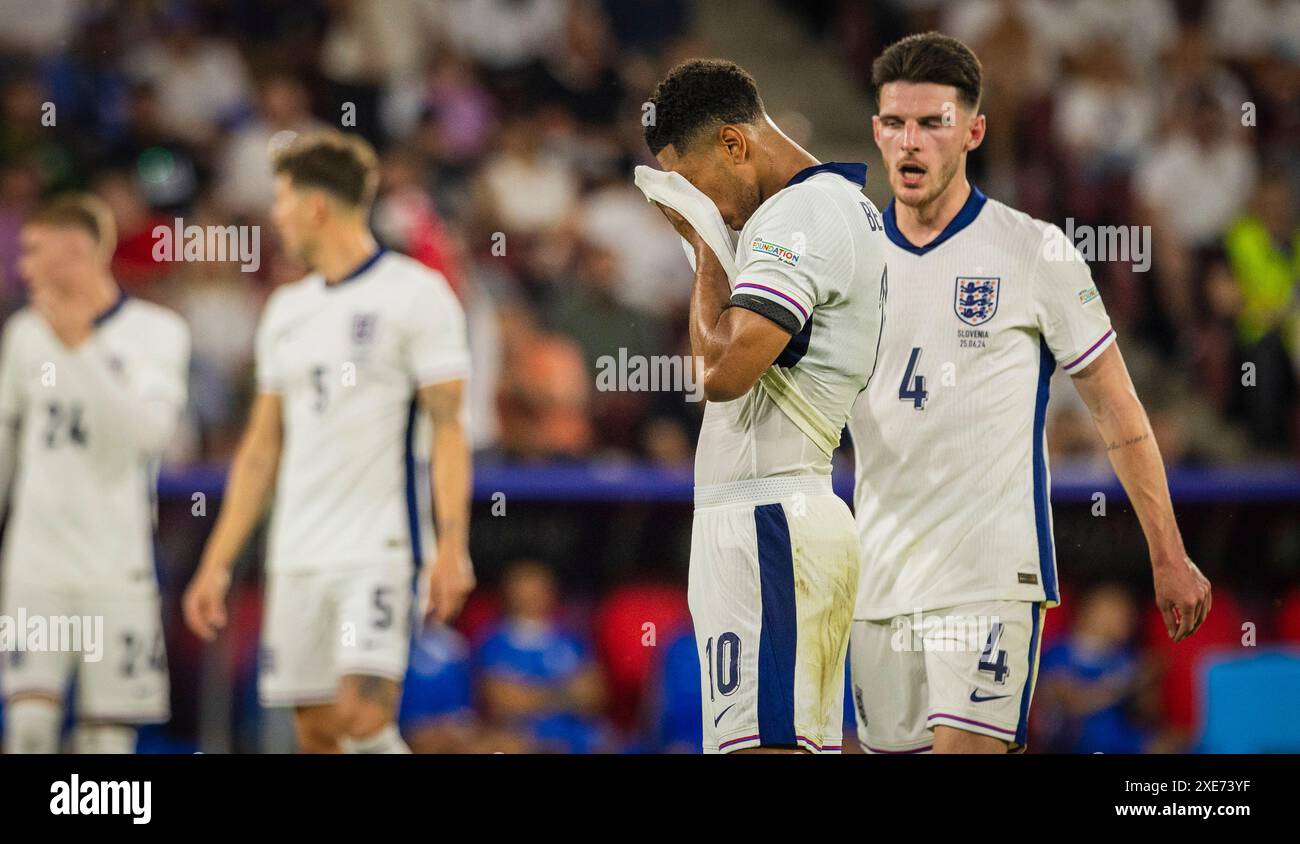 Declan rice jude bellingham hi-res stock photography and images - Alamy