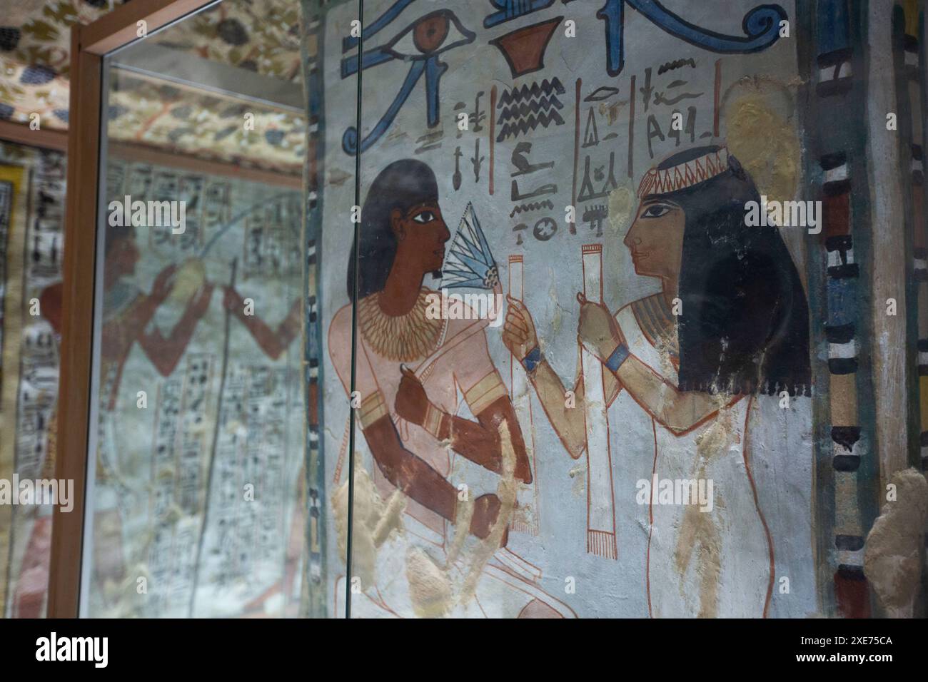 Image of Sennefer on left, Tomb of Sennefer, TT96, Tombs of the Nobles ...