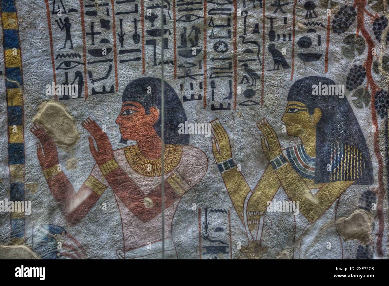 Image of Sennefer on left, Tomb of Sennefer, TT96, Tombs of the Nobles ...