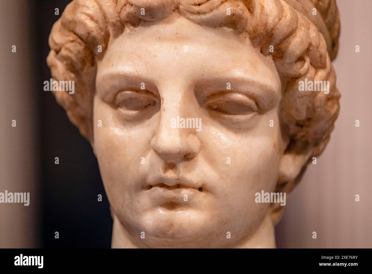 Monumento minerva hi-res stock photography and images - Alamy