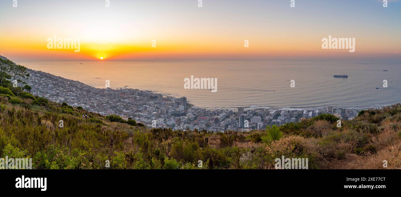 View of Bantry Bay at sunset from Signal Hill, Cape Town, Western Cape ...