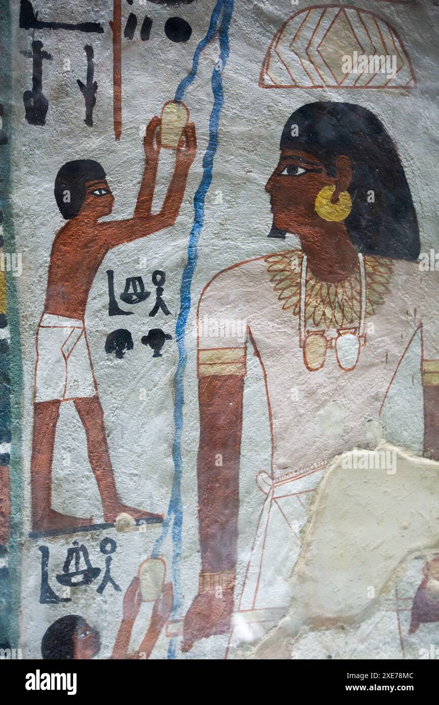 Image of Sennefer on right, Tomb of Sennefer, TT96, Tombs of the Nobles ...