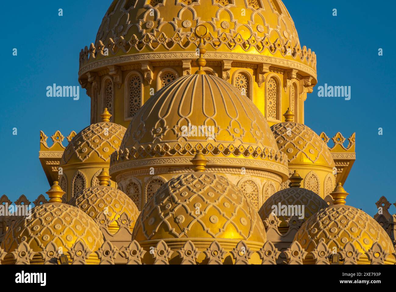 View of Al Mina Mosque during golden hour, Hurghada, Red Sea ...