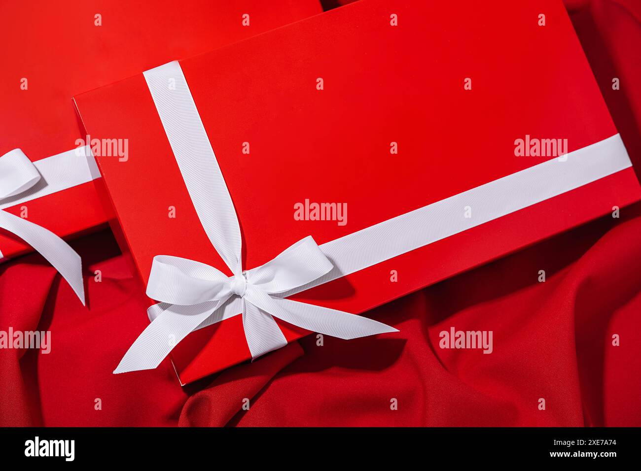 Two christmas red paper hi-res stock photography and images - Alamy