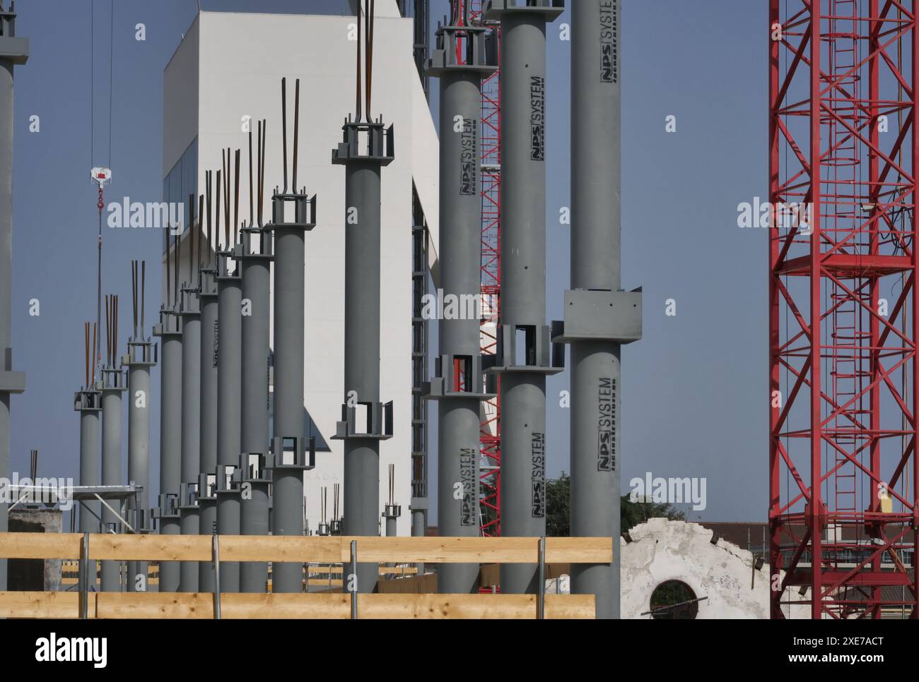 Construction, a sector still in crisis, recorded a further contraction ...