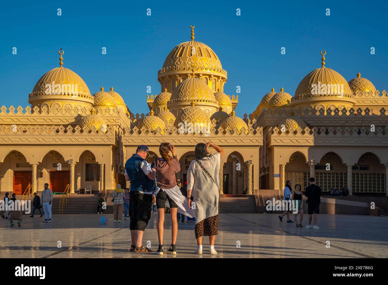 View of Al Mina Mosque during golden hour, Hurghada, Red Sea ...