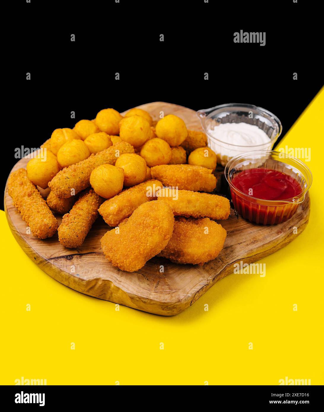 Board cheese sauces hi-res stock photography and images - Alamy