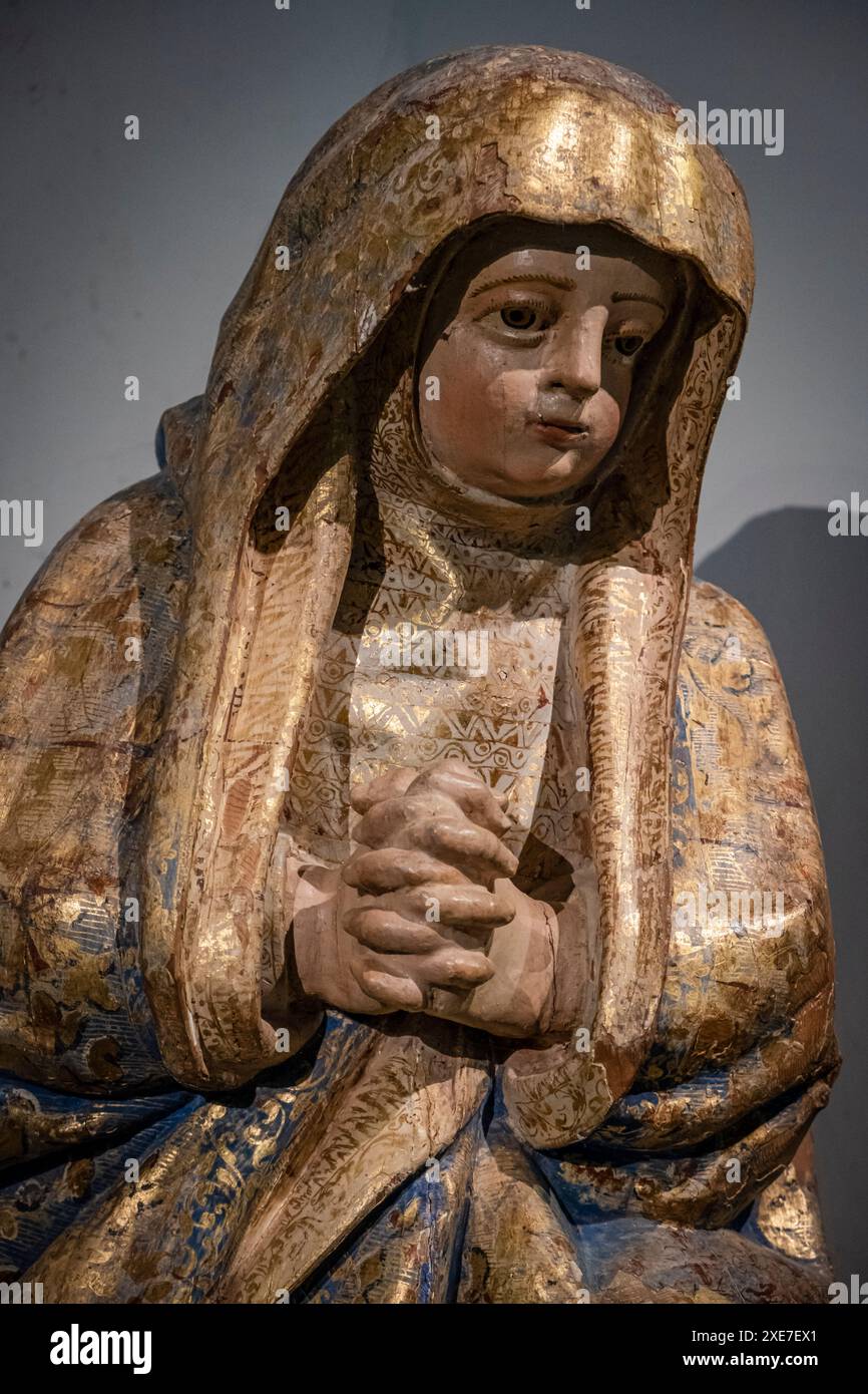 Virgin iconography hi-res stock photography and images - Alamy