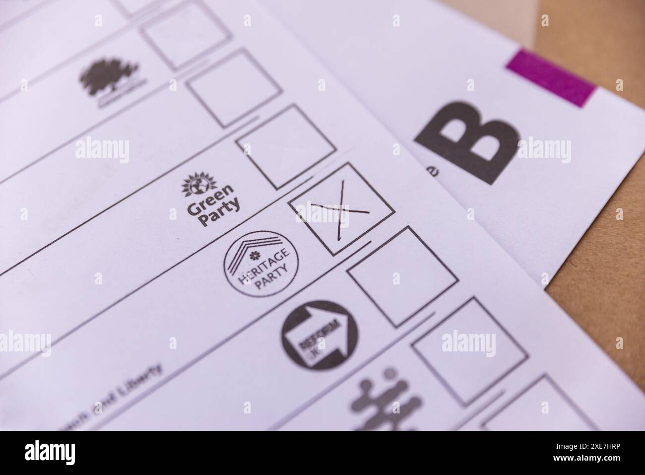 British political party logo hi-res stock photography and images - Alamy