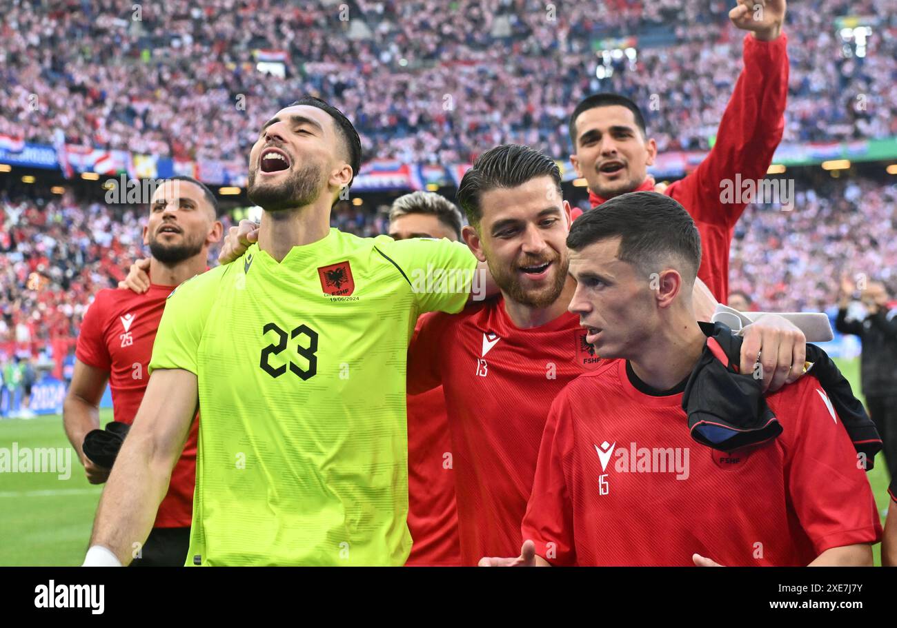 HAMBURG, GERMANY - JUNE 19: Thomas Strakosha, Taulant Seferi, Enea ...
