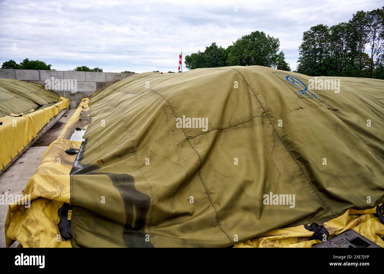 4 8m high hi-res stock photography and images - Alamy