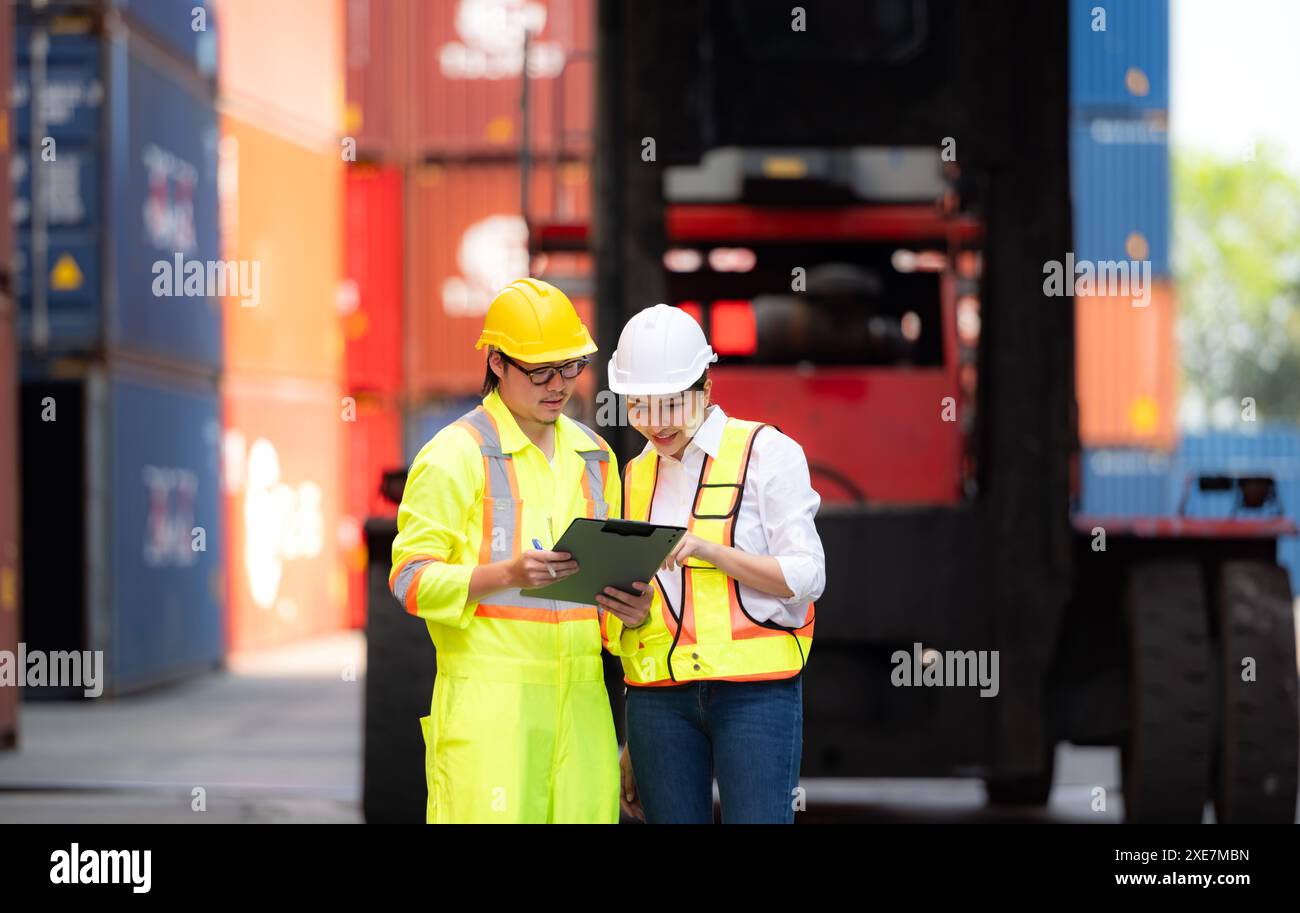 Container stacker working yard hi-res stock photography and images - Alamy