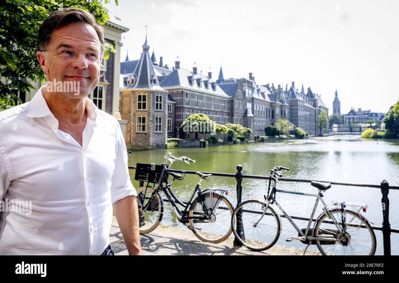 THE HAGUE - Outgoing Prime Minister Mark Rutte leaves the Binnenhof ...