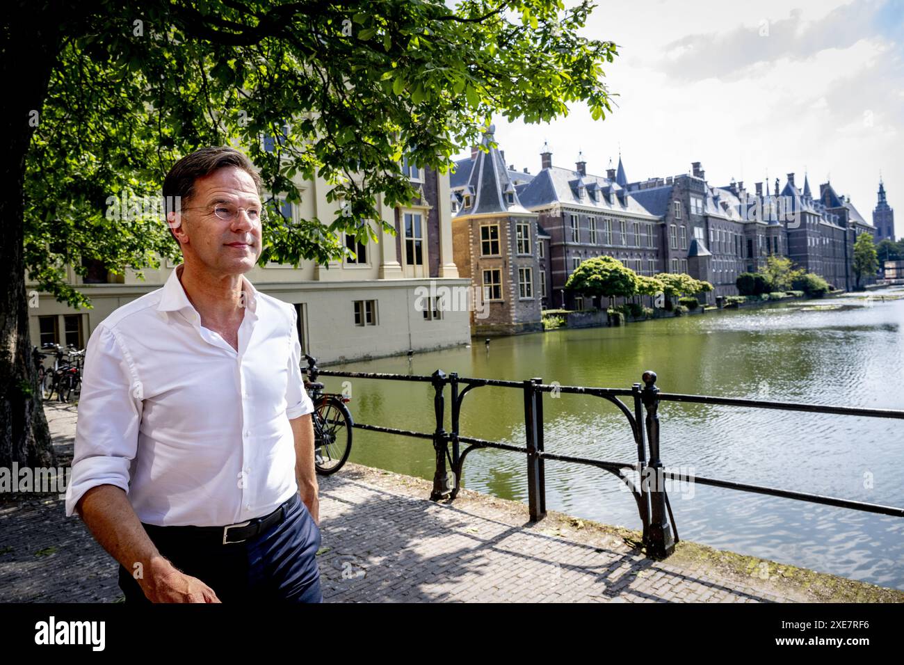 THE HAGUE - Outgoing Prime Minister Mark Rutte leaves the Binnenhof ...