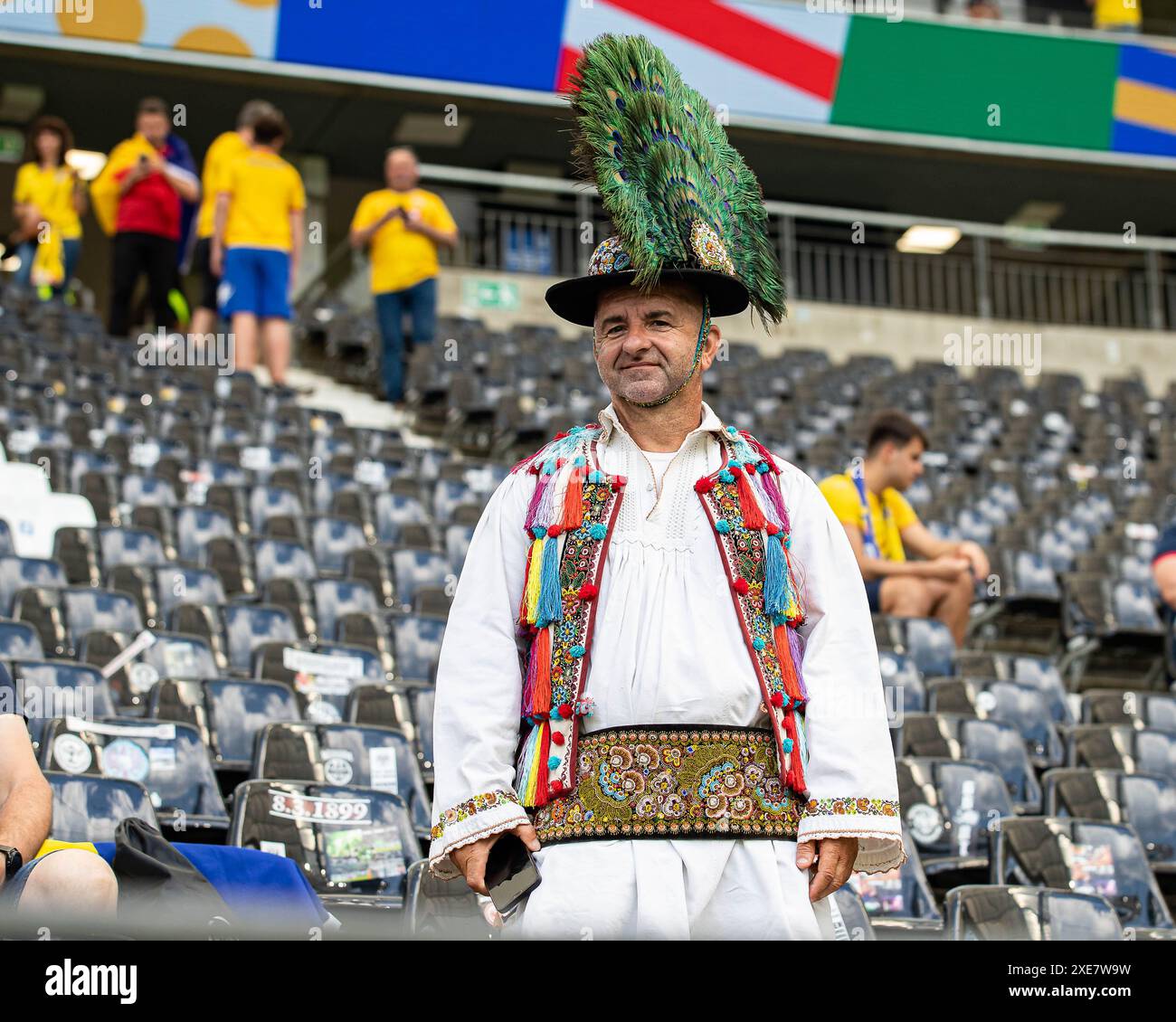Rumaenischer Fan mit Traditionskleidung GER, Slovakia (SVK) vs. Romania ...
