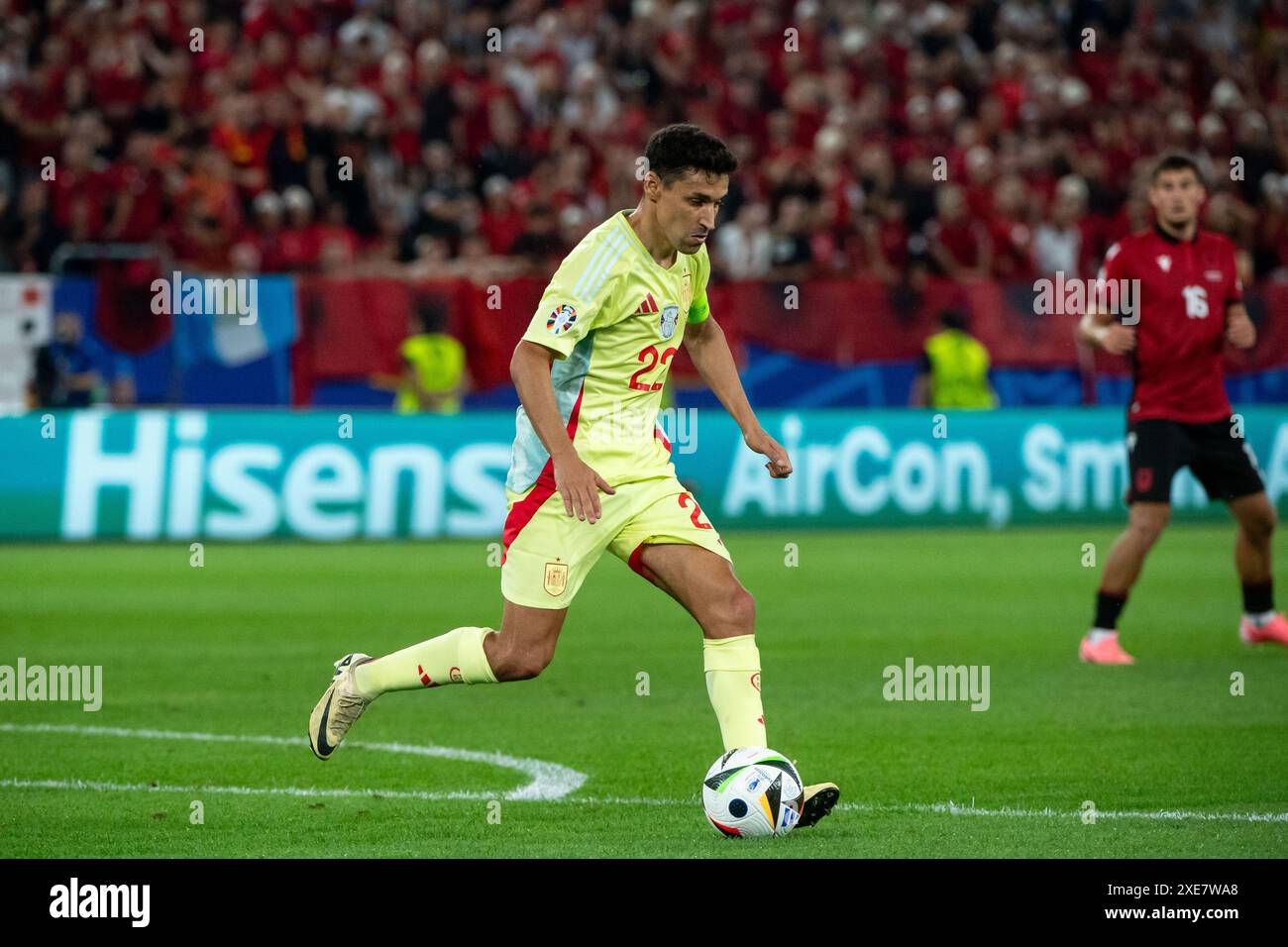 Jesus Navas (Spanien, #22) am Ball, GER, Albania (ALB) vs Spain (ESP ...