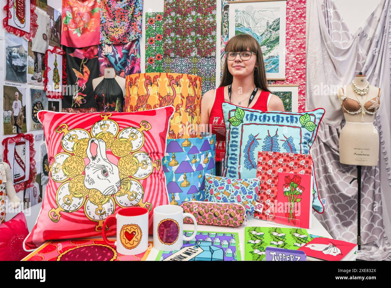 Tupling hi-res stock photography and images - Alamy