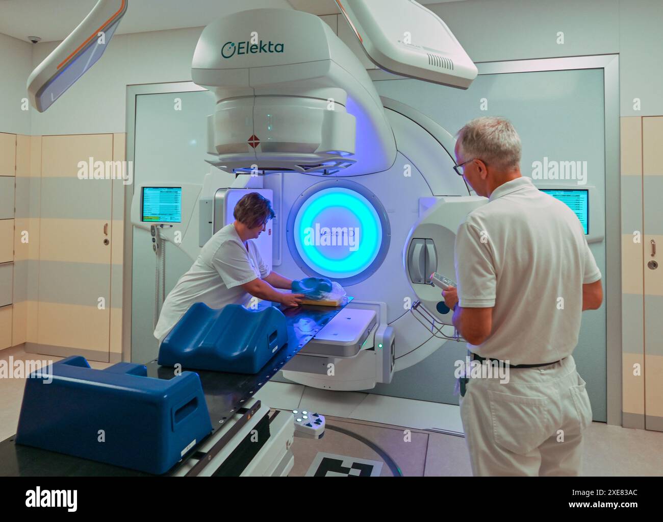 Linear accelerator prostate hi-res stock photography and images - Alamy