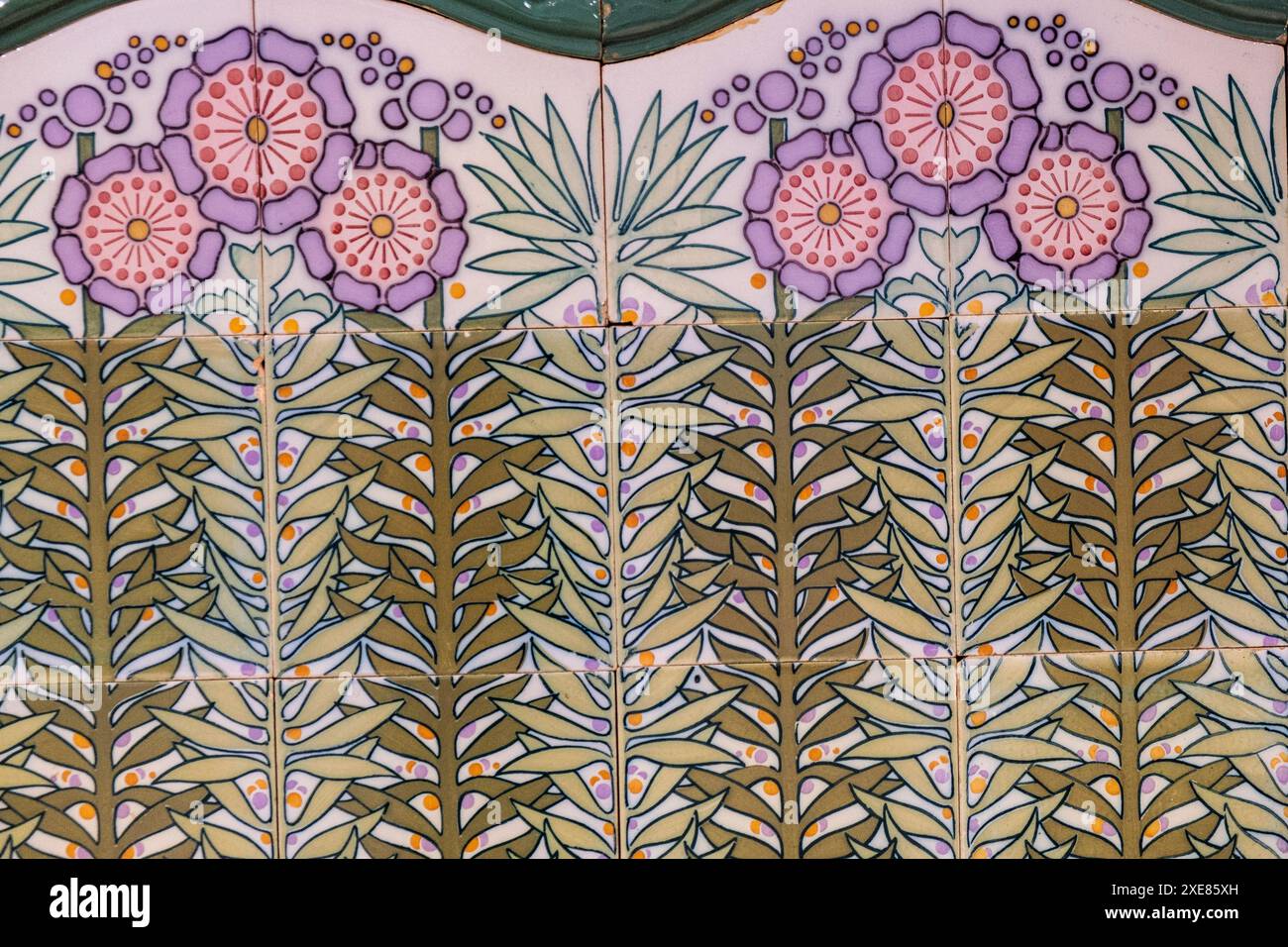 Clay work clay tile art hi-res stock photography and images - Alamy