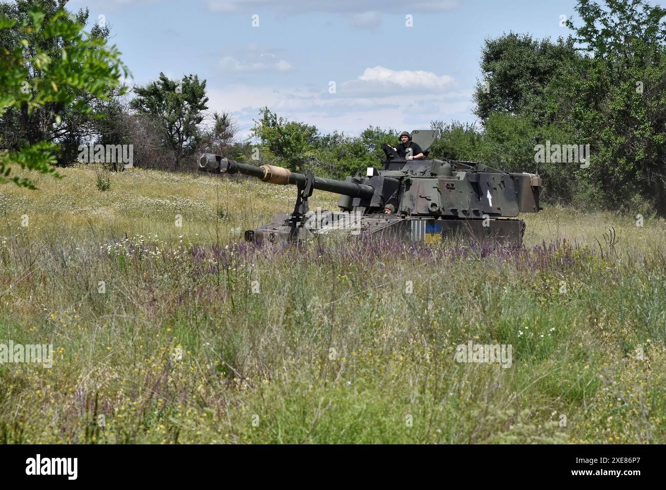 Orikhiv, Ukraine. 25th June, 2024. Ukrainian crew of the 155mm self ...
