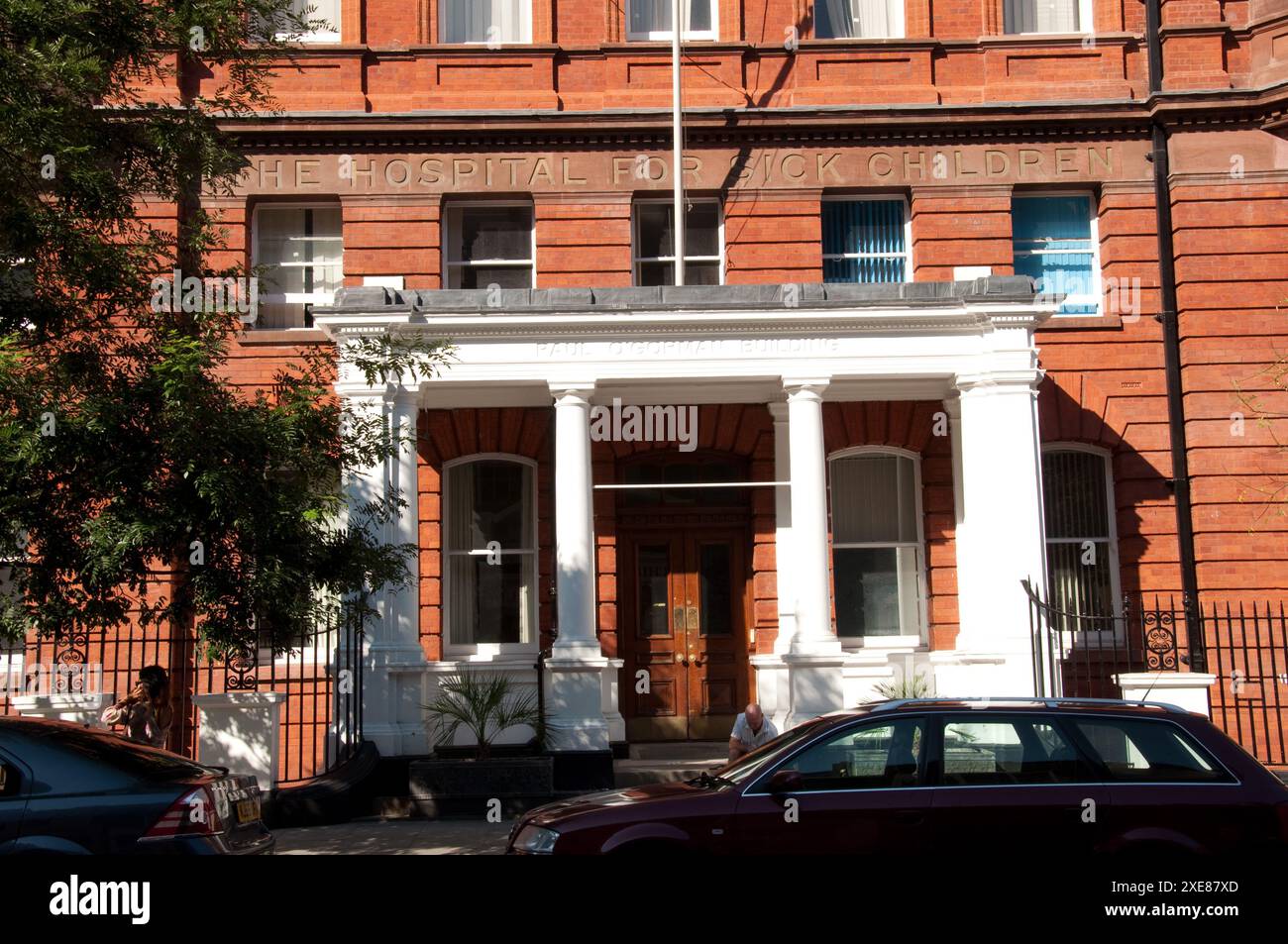 Entrance to the Great Ormond Street Hospital for Sick Children - the ...